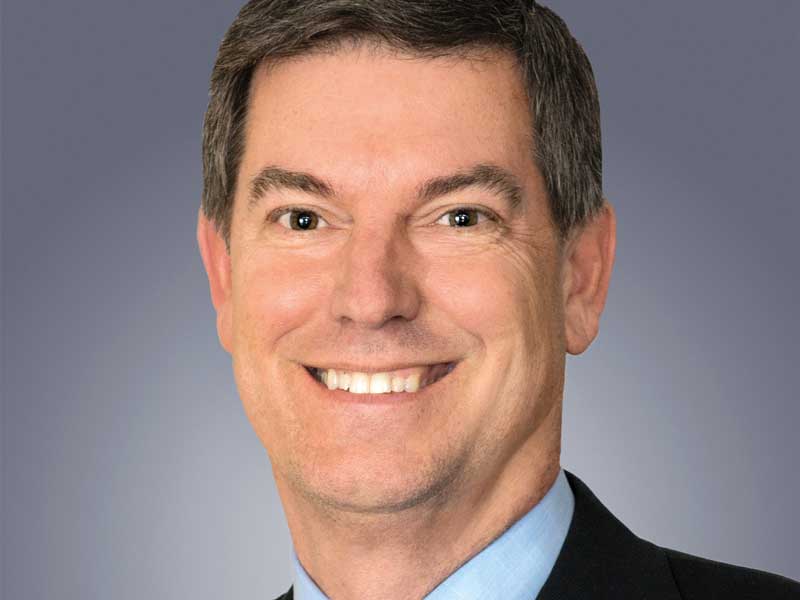 Cummins president and COO steps down