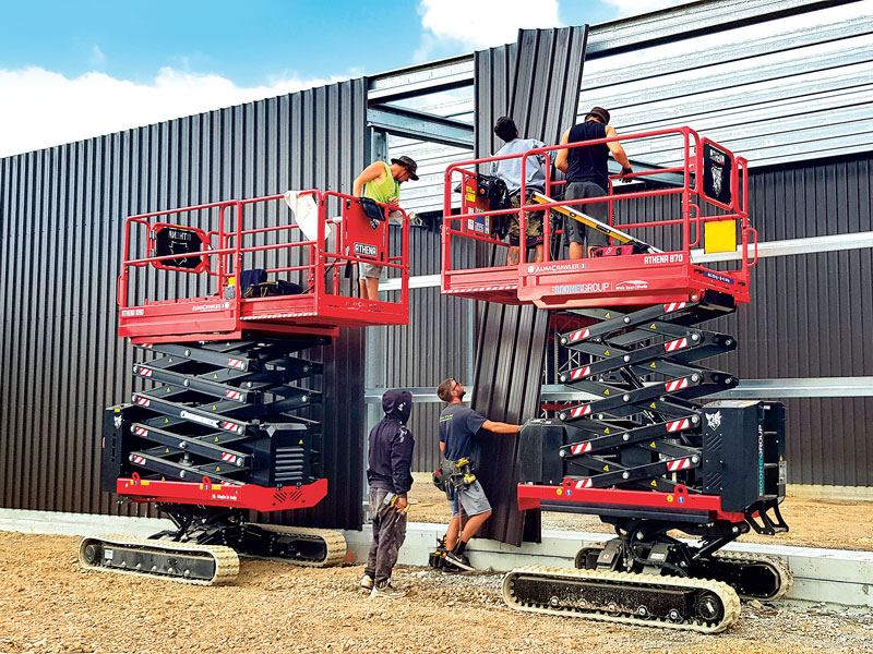 Almac self-levelling scissor lifts product feature