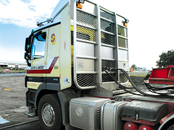 Mercedes-Benz Actros 3355 S truck - Deals on Wheels
