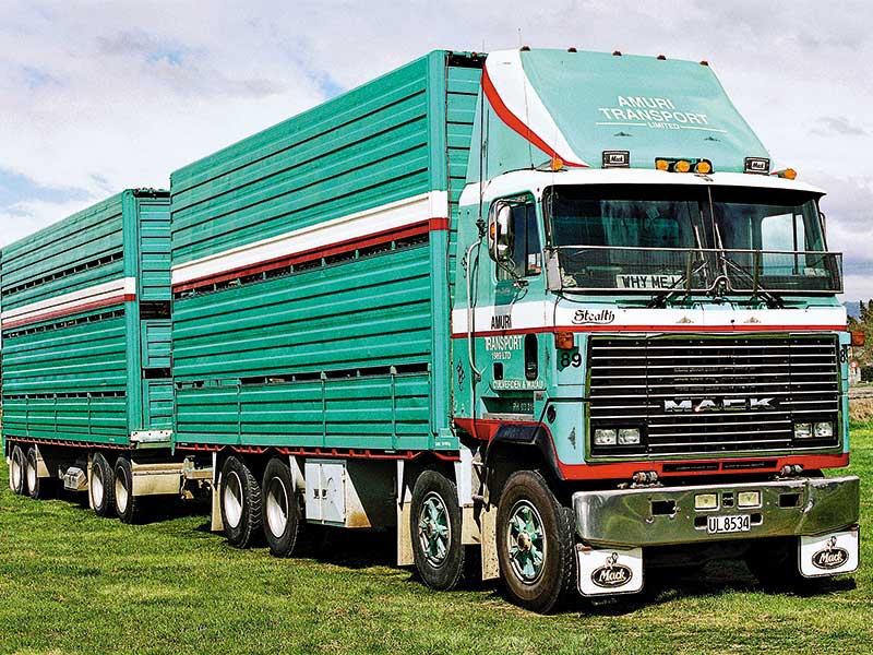 Old School Trucks: Amuri Transport