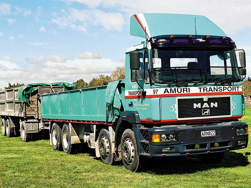 Old School Trucks: Amuri Transport