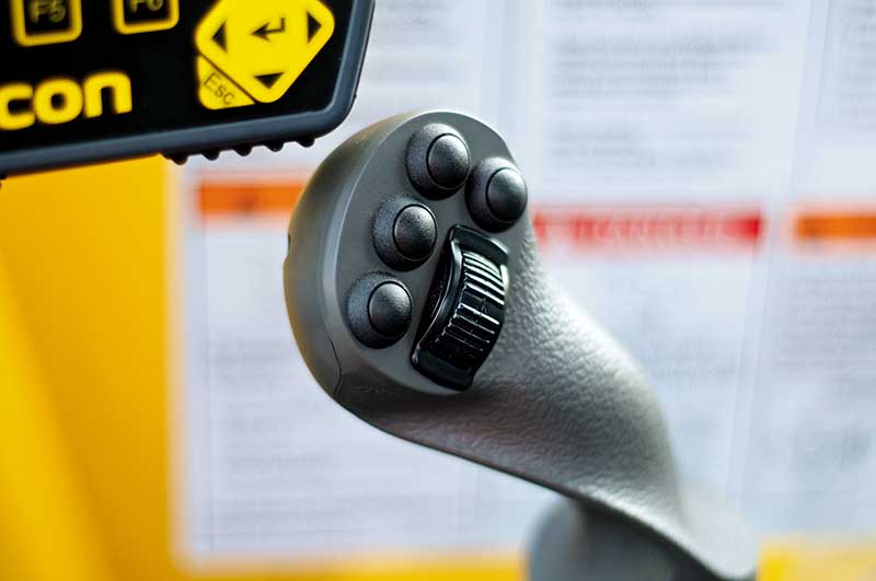 Review: Rototilt tiltrotor excavator attachment