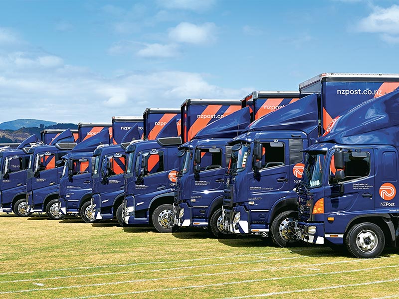 Old school trucks: NZ Post – Part 2 - Deals on Wheels